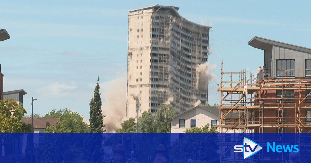 Controlled explosion tears down Glasgow high-rise tower blocks deemed ...