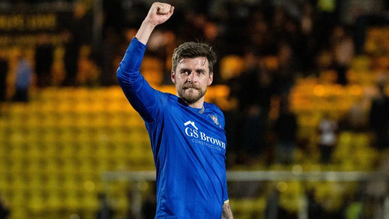Livingston confirm signing of former St Johnstone star Graham Carey ...