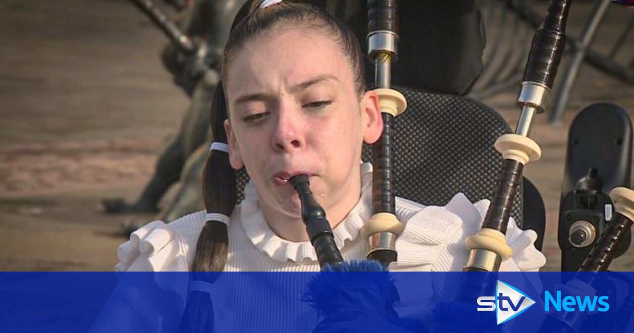 'Wheeled Piper': Teen piper with chronic health conditions pours 'heart ...