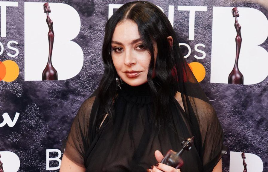 Charlie XCX marries The 1975 drummer George Daniel | STV News