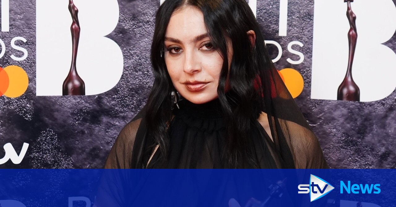 Charlie XCX marries The 1975 drummer George Daniel | STV News