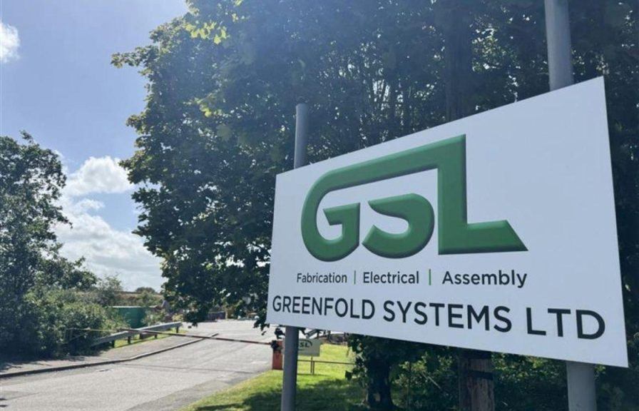 Fife bus manufacturer enters administration after loss of Alexander ...