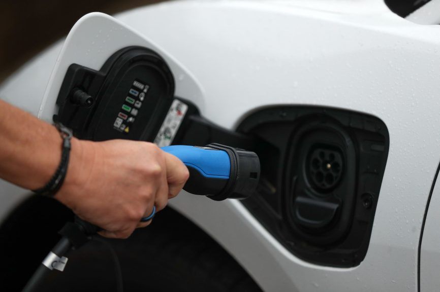 New Government pilot scheme to make electric vehicles more accessible ...