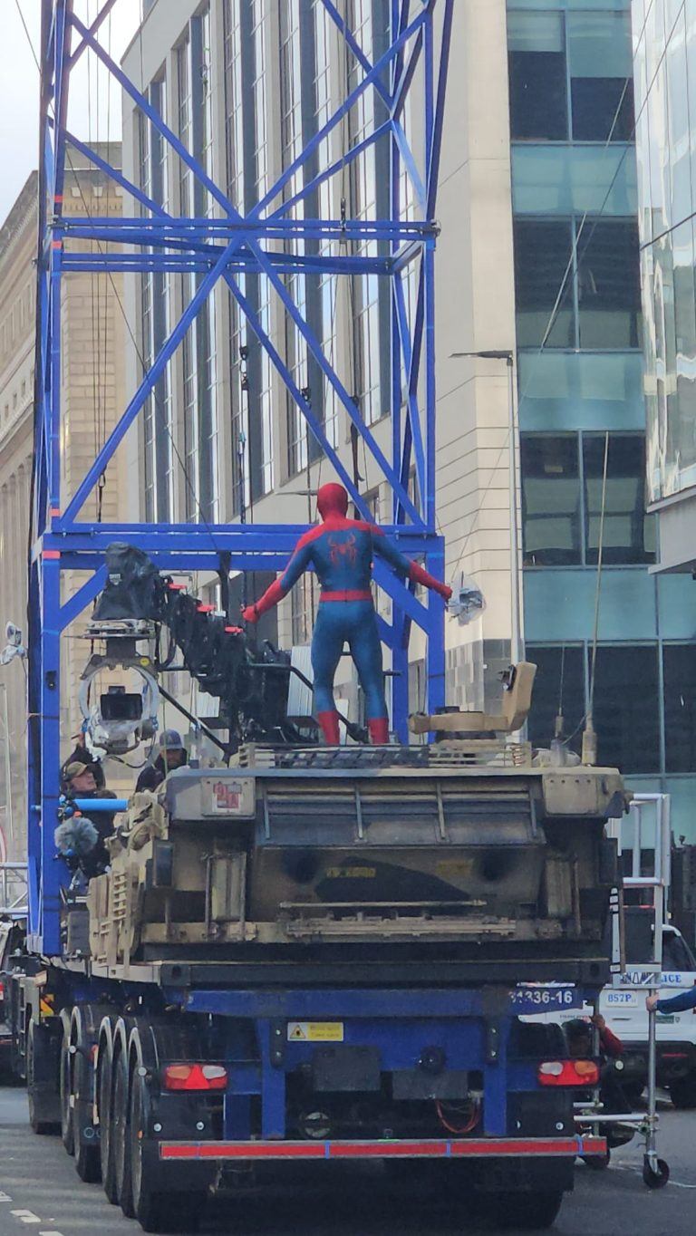 Watch Spider-Man swing through Glasgow streets | STV News