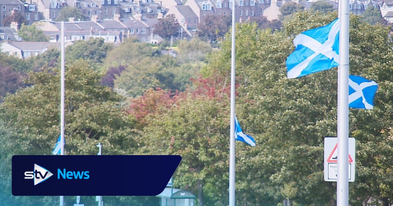 Council suspends flag removals after staff threatened | STV News