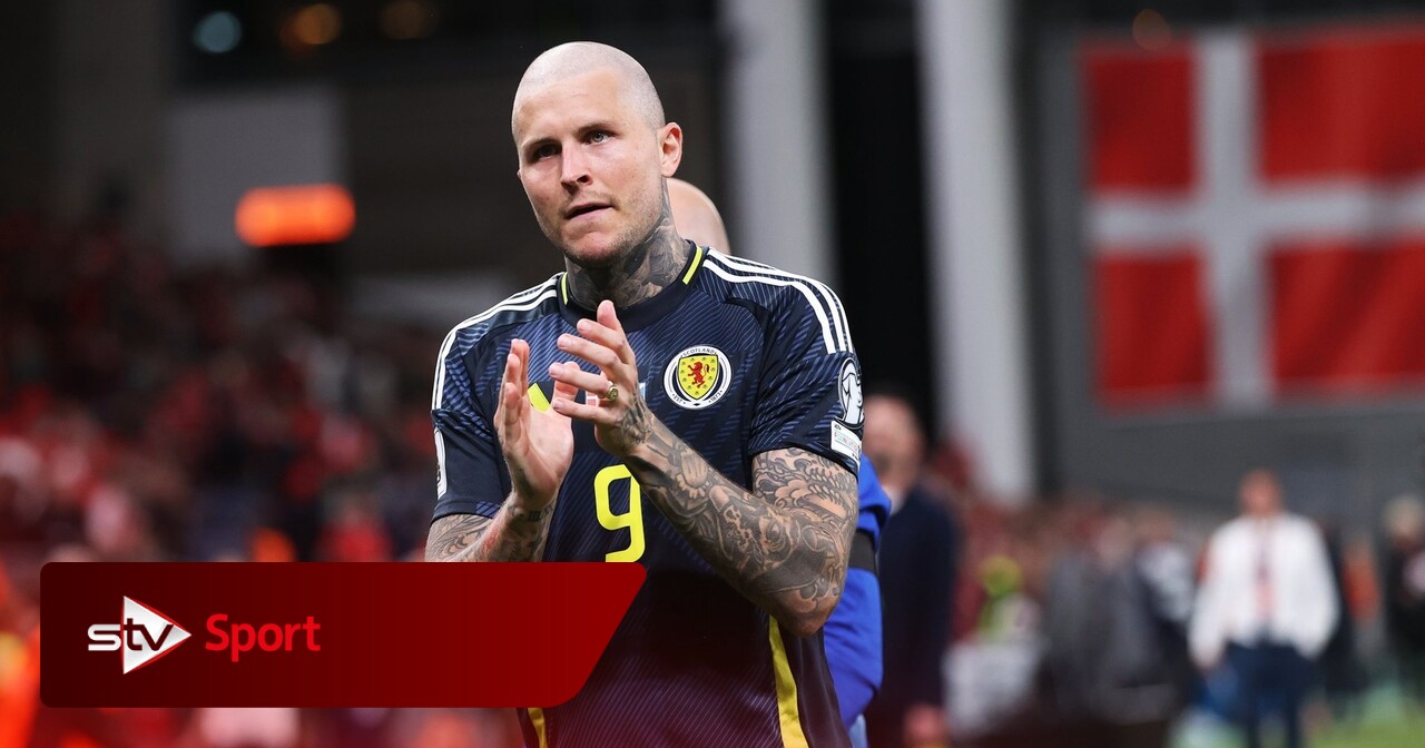 Lyndon Dykes says Scotland team-mates like his shaved-head look | STV News