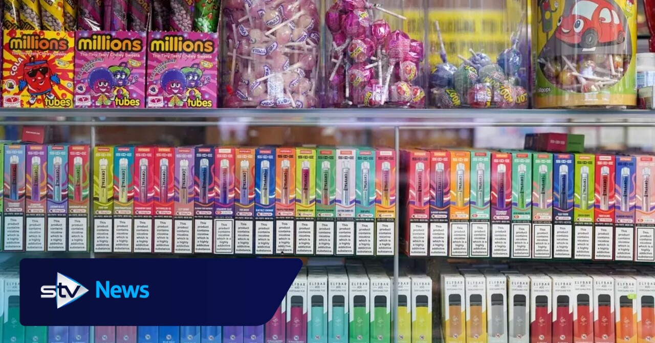 Call for plain packaging for vapes to reduce use by teenagers | STV News