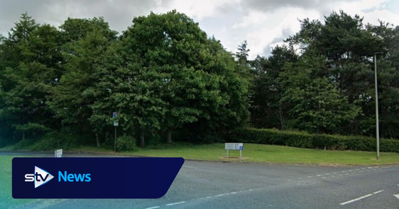 Man dead and two in hospital after single car crash at junction in ...