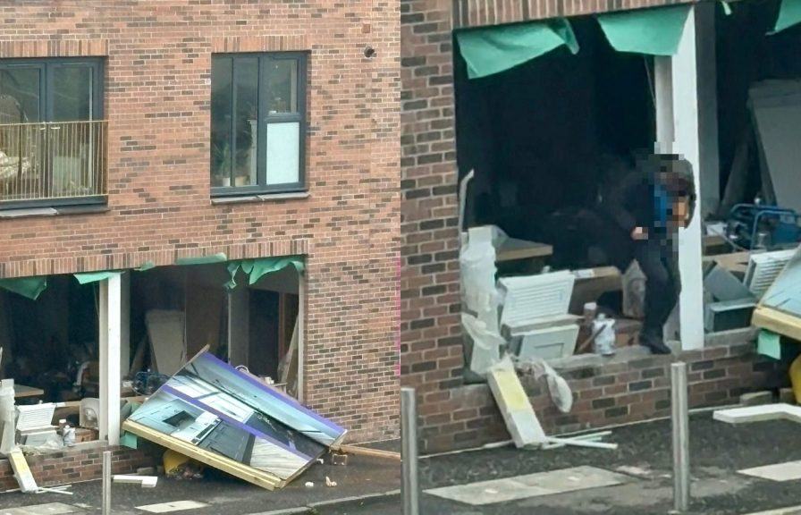 Tributes to Scots singer Joe Egan of Stealers Wheel after death aged 77 ...