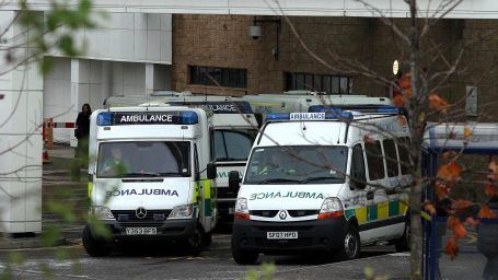 Three bus passengers taken to hospital after crash in Edinburgh | STV News