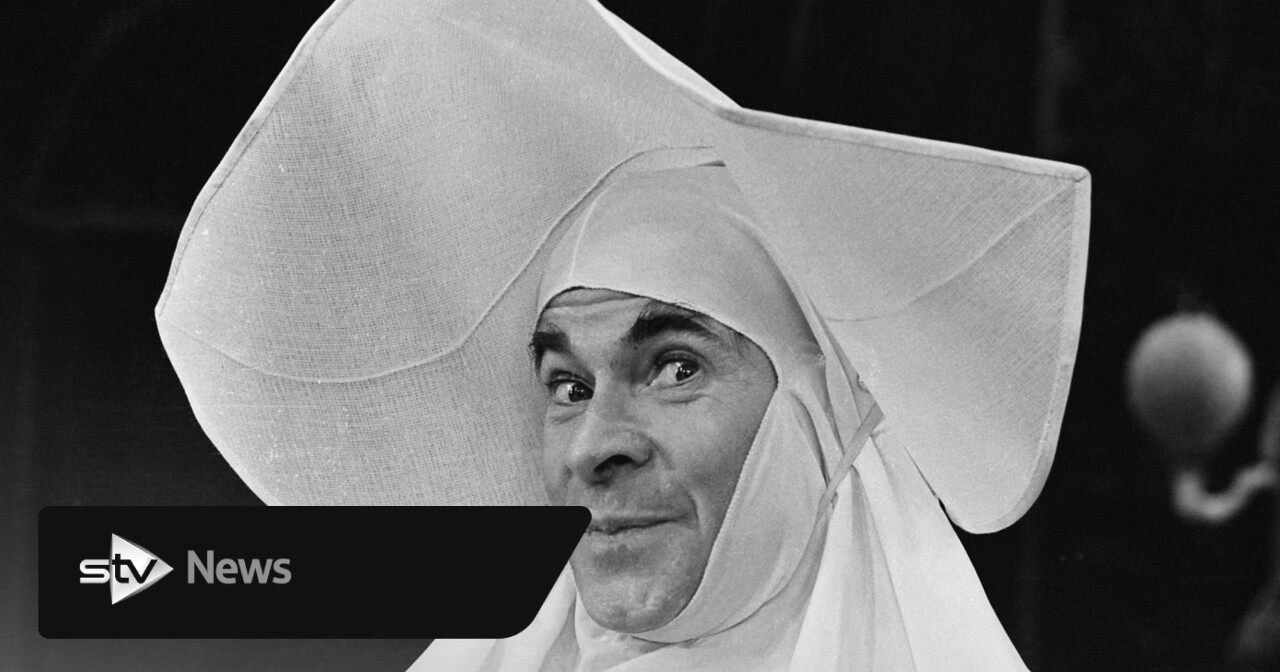 Stanley Baxter obituary: Undoubted king of lavish TV entertainment era ...