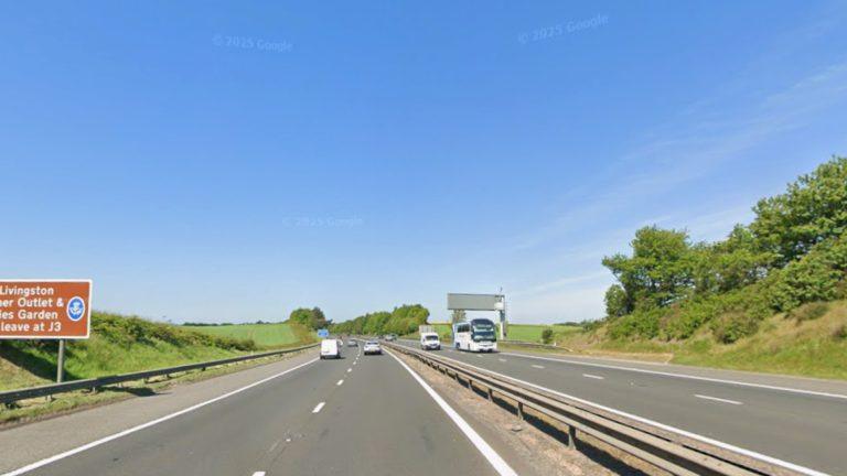 Multi-vehicle crash leaves debris on M8 as lane closed | STV News