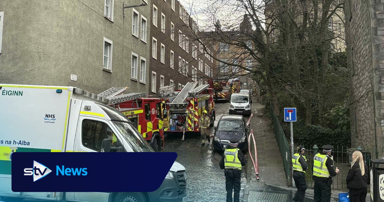 Edinburgh's Grassmarket closed due to ongoing flat fire | STV News