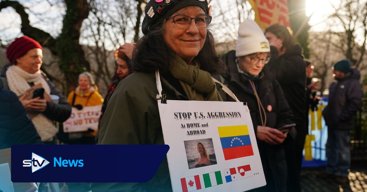 Protesters outside US consulate in Edinburgh call for release of Maduro ...