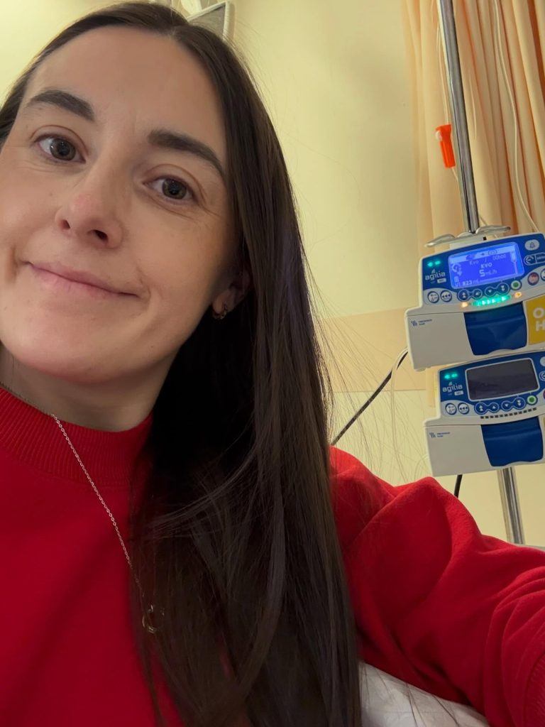 Scots mum's mild stomach pain turned out to be stage four cancer | STV News