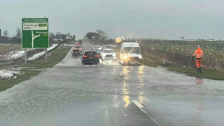 Landslide and flooding cause traffic chaos amid heavy rain weather ...