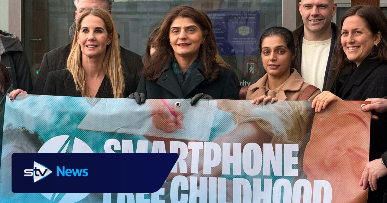 Ban phones in schools to protect children from online dangers, parents ...