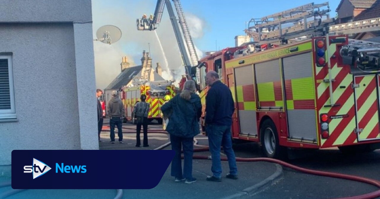 Fire crews remain at scene of Tayport blaze almost five hours on | STV News