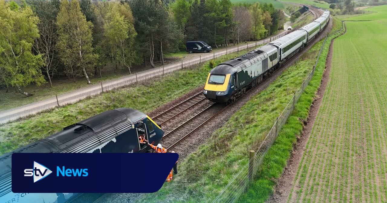 Passengers evacuated off train after service breaks down in Angus | STV ...