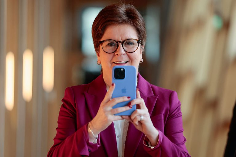 Sturgeon says she ‘liked’ David Cameron but has ‘zero respect’ for ...